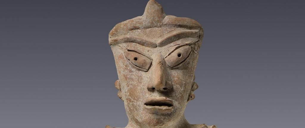 Figura antropomorfa con incisión en tórax y abdomen | El México antiguo ...