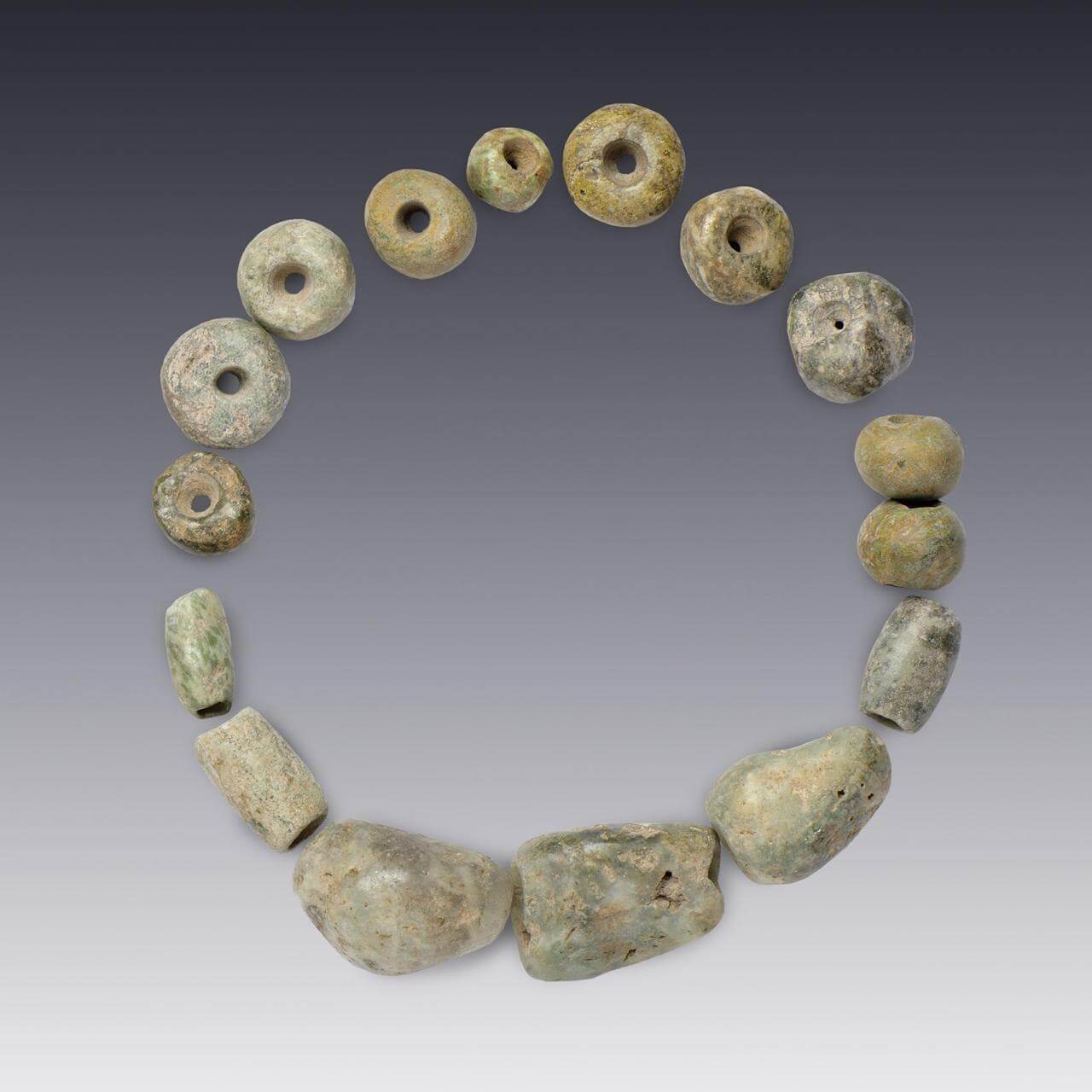 Cuentas tipo rueda de estilo Maya | El México antiguo. Salas de Arte ...